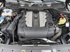 Pelēks Volkswagen Touareg 2013 Rīga, ar dzinēja tilpumu 3.00 L un nobraukumu 0 tūkst. km par 10600 €, foto 13 vietnē AUTOMOTO.COM.LV