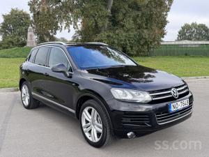 Pelēks Volkswagen Touareg 2013 Rīga, ar dzinēja tilpumu 3.00 L un nobraukumu 0 tūkst. km par 7650 €, foto 4 vietnē AUTOMOTO.COM.LV