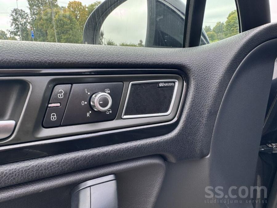 Pelēks Volkswagen Touareg 2013 Rīga, ar dzinēja tilpumu 3.00 L un nobraukumu 0 tūkst. km par 7650 €, foto 10 vietnē AUTOMOTO.COM.LV