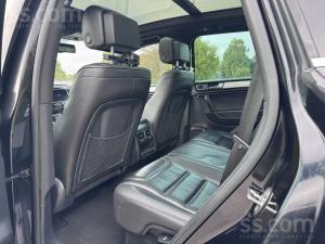 Pelēks Volkswagen Touareg 2013 Rīga, ar dzinēja tilpumu 3.00 L un nobraukumu 0 tūkst. km par 7650 €, foto 14 vietnē AUTOMOTO.COM.LV