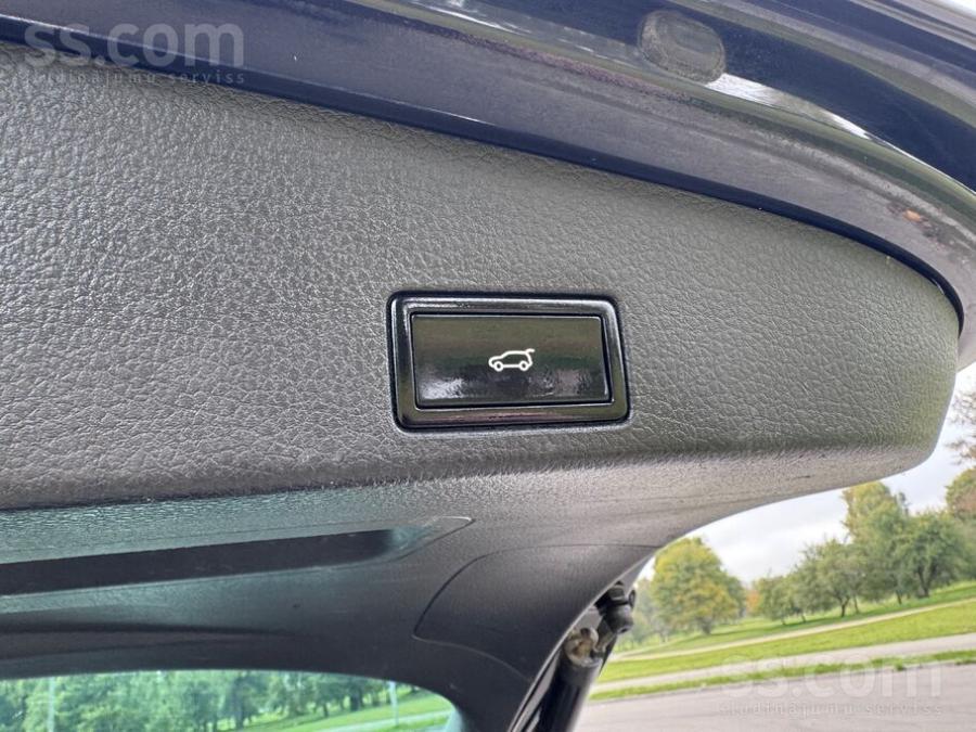 Pelēks Volkswagen Touareg 2013 Rīga, ar dzinēja tilpumu 3.00 L un nobraukumu 0 tūkst. km par 7650 €, foto 27 vietnē AUTOMOTO.COM.LV