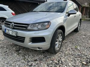 Pelēks Volkswagen Touareg 2014 Kauņa, ar dzinēja tilpumu 2.97 L un nobraukumu 305 tūkst. km par 11500 €, foto 3 vietnē AUTOMOTO.COM.LV