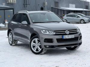 Pelēks Volkswagen Touareg 2014 Jonava, ar dzinēja tilpumu 2.97 L un nobraukumu 288 tūkst. km par 12999 €, foto 12 vietnē AUTOMOTO.COM.LV
