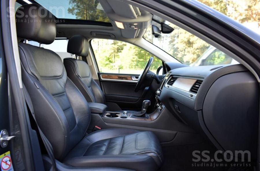 Pelēks Volkswagen Touareg 2014 Rīga, ar dzinēja tilpumu 3.00 L un nobraukumu 269 tūkst. km par 14500 €, foto 13 vietnē AUTOMOTO.COM.LV