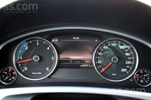 Pelēks Volkswagen Touareg 2014 Rīga, ar dzinēja tilpumu 3.00 L un nobraukumu 269 tūkst. km par 14500 €, foto 19 vietnē AUTOMOTO.COM.LV
