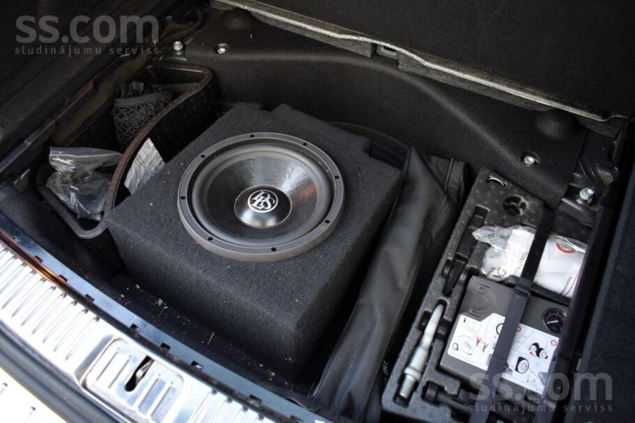 Pelēks Volkswagen Touareg 2014 Rīga, ar dzinēja tilpumu 3.00 L un nobraukumu 269 tūkst. km par 14500 €, foto 25 vietnē AUTOMOTO.COM.LV