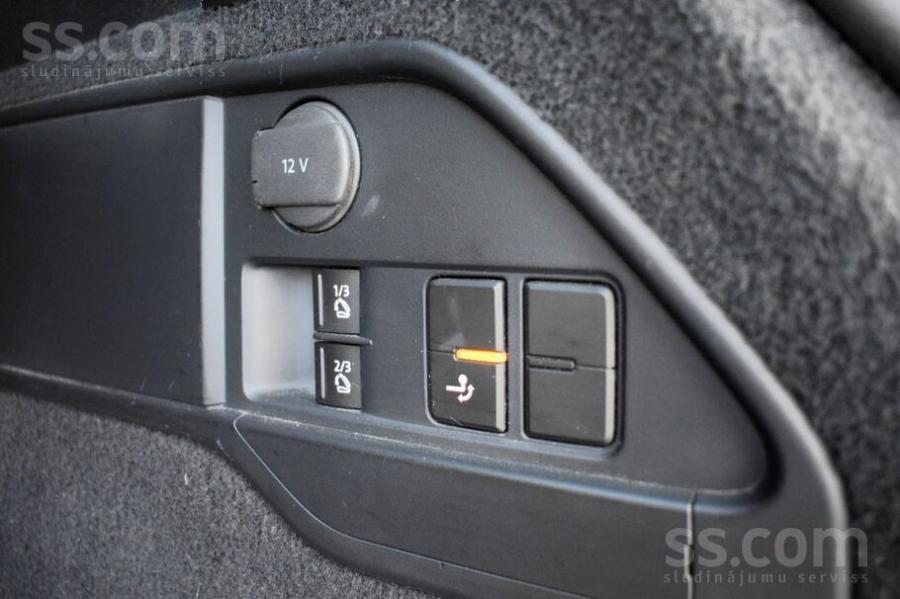 Pelēks Volkswagen Touareg 2014 Rīga, ar dzinēja tilpumu 3.00 L un nobraukumu 269 tūkst. km par 14500 €, foto 29 vietnē AUTOMOTO.COM.LV