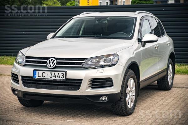 Pelēks Volkswagen Touareg 2014 Rīga, ar dzinēja tilpumu 3.00 L un nobraukumu 0 tūkst. km par 16990 €, foto 1 vietnē AUTOMOTO.COM.LV