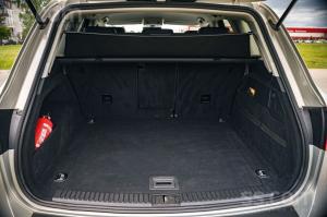 Pelēks Volkswagen Touareg 2014 Rīga, ar dzinēja tilpumu 3.00 L un nobraukumu 0 tūkst. km par 16990 €, foto 16 vietnē AUTOMOTO.COM.LV