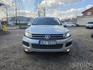 Grey Volkswagen Touareg 2014 in Rezekne, with an engine capacity of 3.00 L and mileage of 0 thousand km for 10850 €, photo 7 on AUTOMOTO.COM.LV