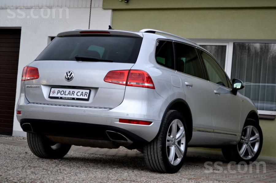 Pelēks Volkswagen Touareg 2014 Tukums, ar dzinēja tilpumu 3.00 L un nobraukumu 258 tūkst. km par 14190 €, foto 4 vietnē AUTOMOTO.COM.LV