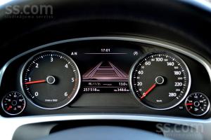 Pelēks Volkswagen Touareg 2014 Tukums, ar dzinēja tilpumu 3.00 L un nobraukumu 258 tūkst. km par 14190 €, foto 17 vietnē AUTOMOTO.COM.LV