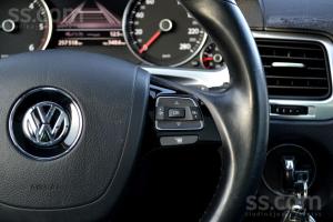 Pelēks Volkswagen Touareg 2014 Tukums, ar dzinēja tilpumu 3.00 L un nobraukumu 258 tūkst. km par 14190 €, foto 23 vietnē AUTOMOTO.COM.LV