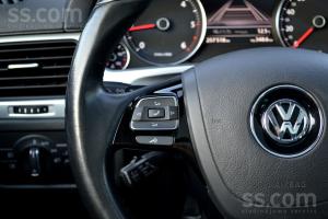 Pelēks Volkswagen Touareg 2014 Tukums, ar dzinēja tilpumu 3.00 L un nobraukumu 258 tūkst. km par 14190 €, foto 25 vietnē AUTOMOTO.COM.LV