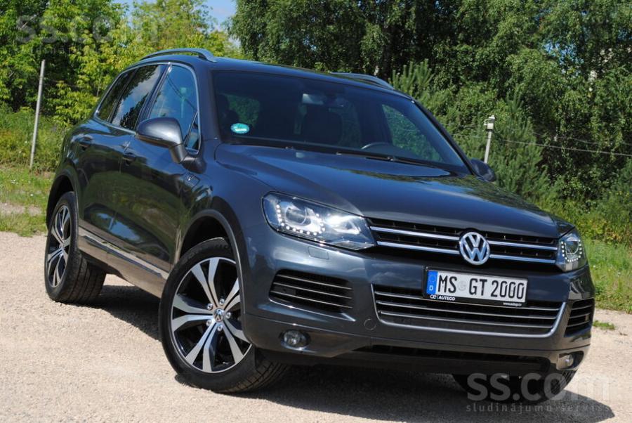 Pelēks Volkswagen Touareg 2014 Rīga, ar dzinēja tilpumu 3.00 L un nobraukumu 259 tūkst. km par 12990 €, foto 5 vietnē AUTOMOTO.COM.LV