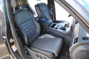 Pelēks Volkswagen Touareg 2014 Rīga, ar dzinēja tilpumu 3.00 L un nobraukumu 259 tūkst. km par 12990 €, foto 14 vietnē AUTOMOTO.COM.LV