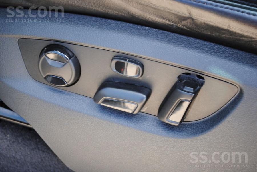 Pelēks Volkswagen Touareg 2014 Rīga, ar dzinēja tilpumu 3.00 L un nobraukumu 259 tūkst. km par 12990 €, foto 19 vietnē AUTOMOTO.COM.LV