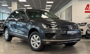 Pelēks Volkswagen Touareg 2015 Klaipėda, ar dzinēja tilpumu 3.00 L un nobraukumu 232 tūkst. km par 17900 €, foto 7 vietnē AUTOMOTO.COM.LV