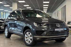 Pelēks Volkswagen Touareg 2015 Klaipėda, ar dzinēja tilpumu 3.00 L un nobraukumu 232 tūkst. km par 17900 €, foto 10 vietnē AUTOMOTO.COM.LV