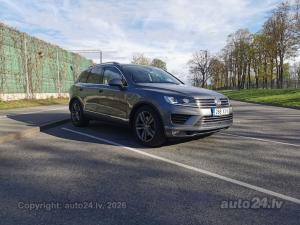 Серый Фольксваген Туарег 2015 в Тарту, объемом двигателя 4.10 л и пробегом 194 тыс. км за 20000 €, фото 7 на AUTOMOTO.COM.LV