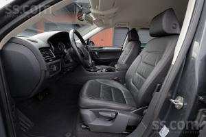 Pelēks Volkswagen Touareg 2015 Jelgava, ar dzinēja tilpumu 3.00 L un nobraukumu 0 tūkst. km par 12990 €, foto 8 vietnē AUTOMOTO.COM.LV