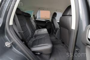 Pelēks Volkswagen Touareg 2015 Jelgava, ar dzinēja tilpumu 3.00 L un nobraukumu 0 tūkst. km par 12990 €, foto 11 vietnē AUTOMOTO.COM.LV