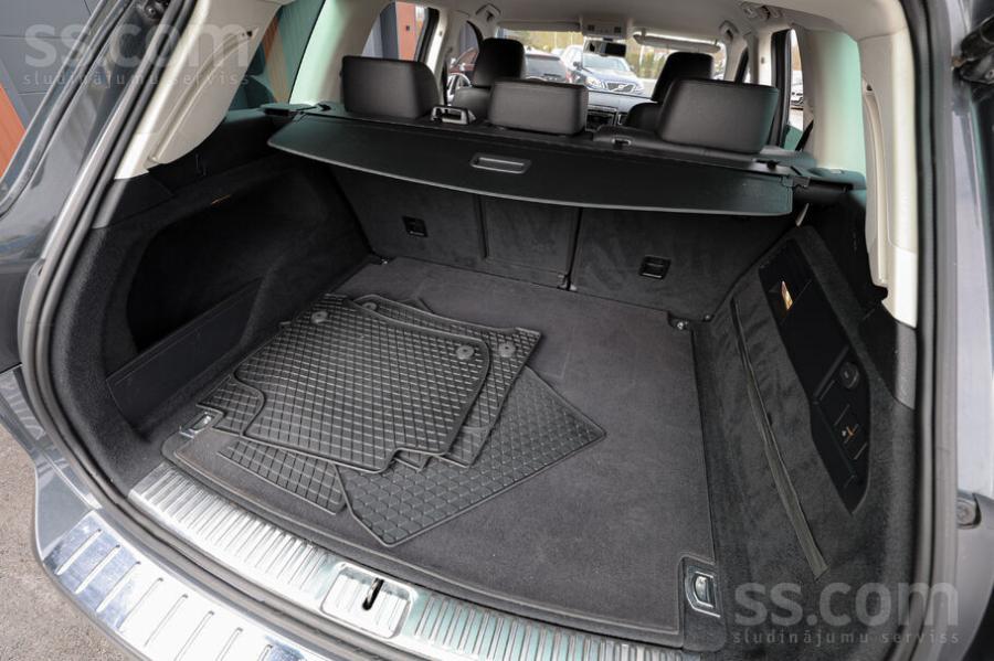 Pelēks Volkswagen Touareg 2015 Jelgava, ar dzinēja tilpumu 3.00 L un nobraukumu 0 tūkst. km par 12990 €, foto 25 vietnē AUTOMOTO.COM.LV