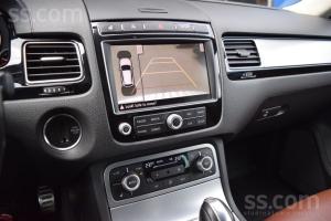 Pelēks Volkswagen Touareg 2015 Rīga, ar dzinēja tilpumu 3.00 L un nobraukumu 191 tūkst. km par 14900 €, foto 8 vietnē AUTOMOTO.COM.LV