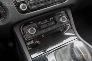Grey Volkswagen Touareg 2015 in Jelgava, with an engine capacity of 3.00 L and mileage of 0 thousand km for 12990 €, photo 18 on AUTOMOTO.COM.LV