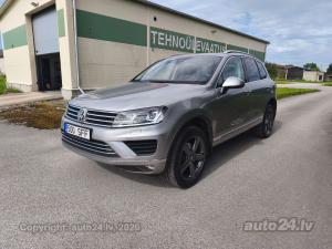 Grey Volkswagen Touareg 2015 in Tallinn, with an engine capacity of 3.00 L and mileage of 197 thousand km for 17800 €, photo 4 on AUTOMOTO.COM.LV