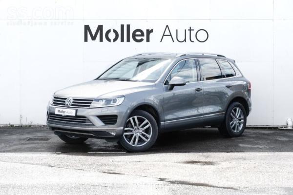 Pelēks Volkswagen Touareg 2015 Rīga, ar dzinēja tilpumu 3.00 L un nobraukumu 222 tūkst. km par 17950 €, foto 1 vietnē AUTOMOTO.COM.LV