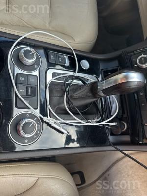 Pelēks Volkswagen Touareg 2015 Valka, ar dzinēja tilpumu 3.00 L un nobraukumu 223 tūkst. km par 12000 €, foto 6 vietnē AUTOMOTO.COM.LV