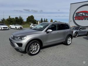 Grey Volkswagen Touareg 2015 in Telschi, with an engine capacity of 2.97 L and mileage of 202 thousand km for 14500 €, photo 3 on AUTOMOTO.COM.LV