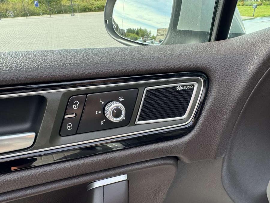 Grey Volkswagen Touareg 2015 in Telschi, with an engine capacity of 2.97 L and mileage of 202 thousand km for 14500 €, photo 20 on AUTOMOTO.COM.LV