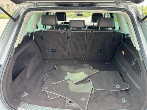 Grey Volkswagen Touareg 2015 in Telschi, with an engine capacity of 2.97 L and mileage of 202 thousand km for 14500 €, photo 22 on AUTOMOTO.COM.LV