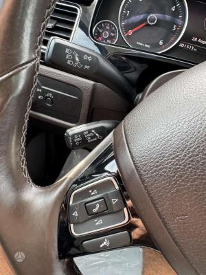Grey Volkswagen Touareg 2015 in Telschi, with an engine capacity of 2.97 L and mileage of 202 thousand km for 14500 €, photo 36 on AUTOMOTO.COM.LV