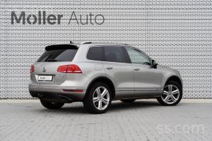Pelēks Volkswagen Touareg 2015 Rīga, ar dzinēja tilpumu 3.00 L un nobraukumu 230 tūkst. km par 21800 €, foto 5 vietnē AUTOMOTO.COM.LV