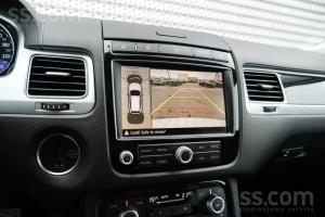 Pelēks Volkswagen Touareg 2015 Rīga, ar dzinēja tilpumu 3.00 L un nobraukumu 230 tūkst. km par 21800 €, foto 18 vietnē AUTOMOTO.COM.LV