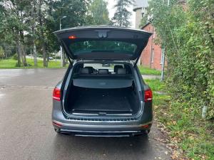 Pelēks Volkswagen Touareg 2015 Rīga, ar dzinēja tilpumu 4.20 L un nobraukumu 0 tūkst. km par 9899 €, foto 28 vietnē AUTOMOTO.COM.LV