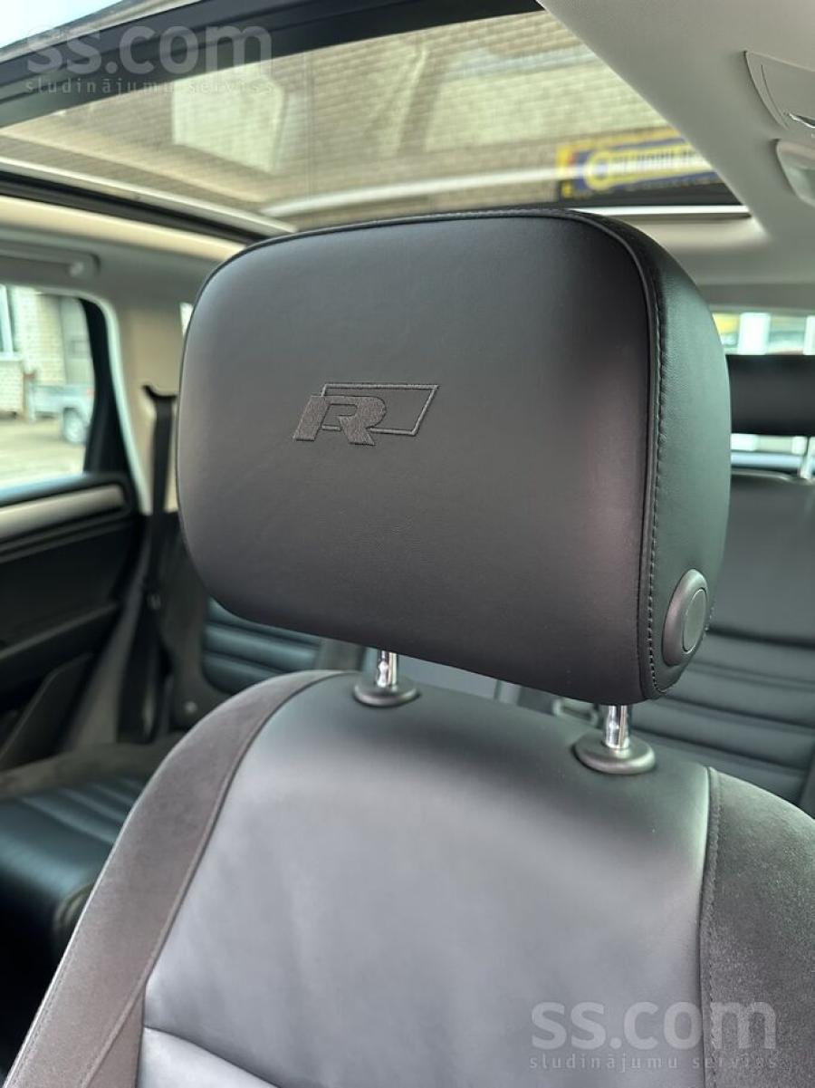 Pelēks Volkswagen Touareg 2015 Jelgava, ar dzinēja tilpumu 3.00 L un nobraukumu 271 tūkst. km par 15300 €, foto 19 vietnē AUTOMOTO.COM.LV