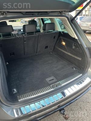 Pelēks Volkswagen Touareg 2015 Jelgava, ar dzinēja tilpumu 3.00 L un nobraukumu 271 tūkst. km par 15300 €, foto 21 vietnē AUTOMOTO.COM.LV