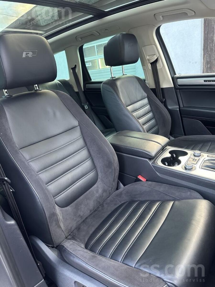 Pelēks Volkswagen Touareg 2015 Jelgava, ar dzinēja tilpumu 3.00 L un nobraukumu 271 tūkst. km par 15300 €, foto 24 vietnē AUTOMOTO.COM.LV