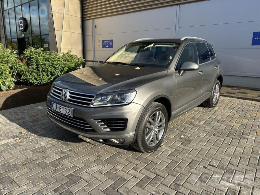 Pelēks Volkswagen Touareg 2015 Rīga, ar dzinēja tilpumu 3.00 L un nobraukumu 191 tūkst. km par 15900 €, foto 3 vietnē AUTOMOTO.COM.LV
