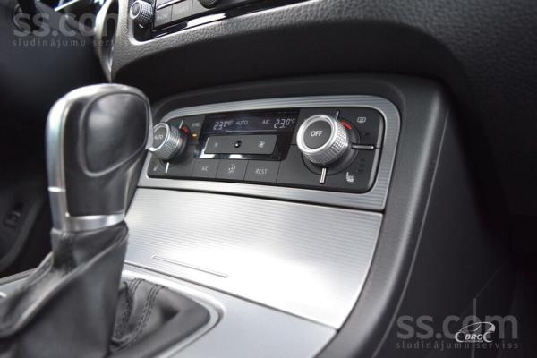Pelēks Volkswagen Touareg 2015 Rīga, ar dzinēja tilpumu 3.00 L un nobraukumu 191 tūkst. km par 15900 €, foto 8 vietnē AUTOMOTO.COM.LV
