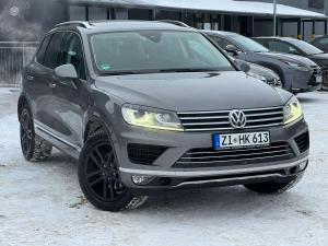 Pelēks Volkswagen Touareg 2016 Jonava, ar dzinēja tilpumu 2.97 L un nobraukumu 280 tūkst. km par 14999 €, foto 10 vietnē AUTOMOTO.COM.LV