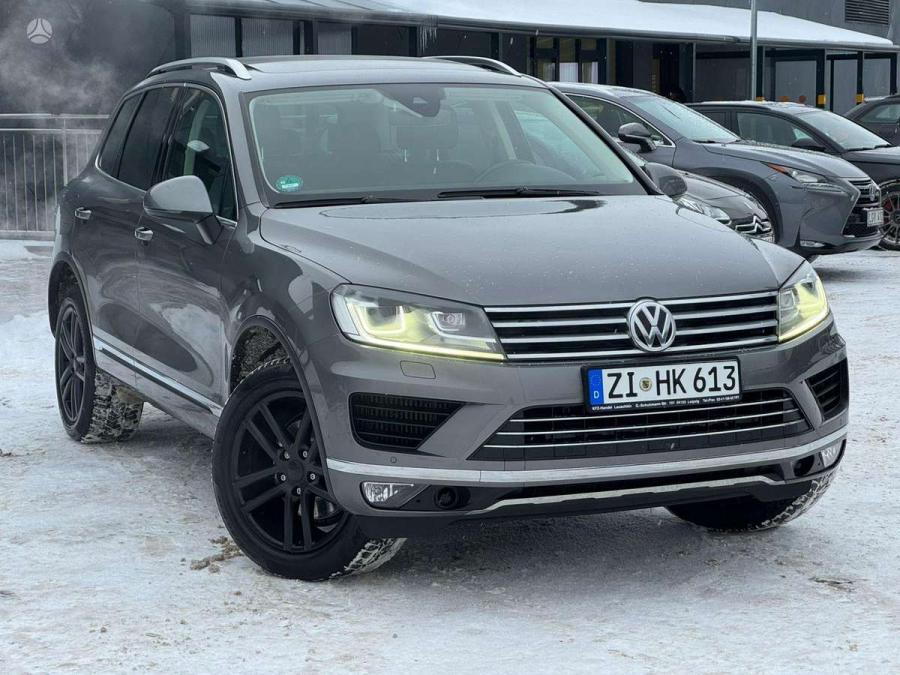 Pelēks Volkswagen Touareg 2016 Jonava, ar dzinēja tilpumu 2.97 L un nobraukumu 280 tūkst. km par 14999 €, foto 10 vietnē AUTOMOTO.COM.LV