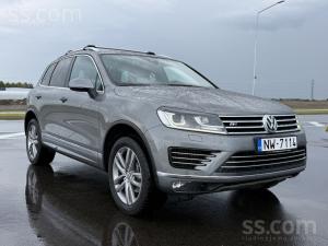 Grey Volkswagen Touareg 2016 in Liepaja, with an engine capacity of 3.00 L and mileage of 181 thousand km for 18500 €, photo  on AUTOMOTO.COM.LV