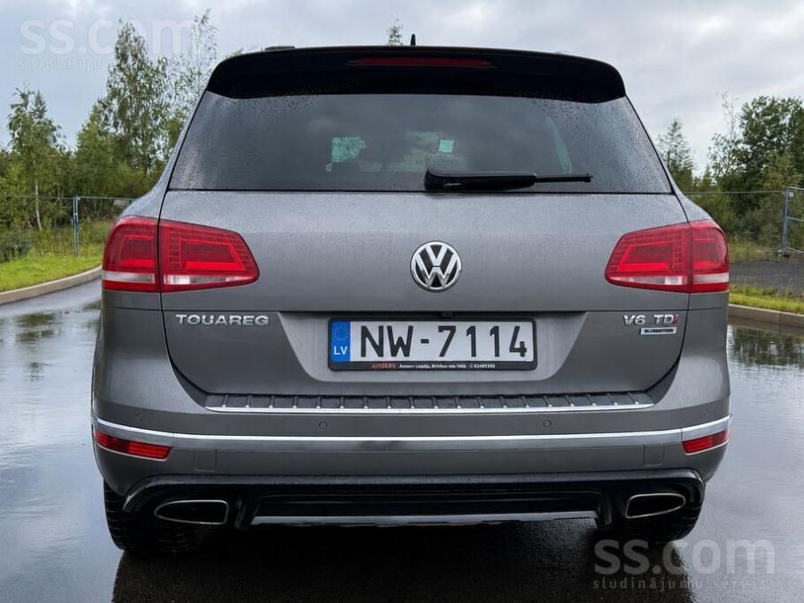 Pelēks Volkswagen Touareg 2016 Liepāja, ar dzinēja tilpumu 3.00 L un nobraukumu 181 tūkst. km par 18500 €, foto 9 vietnē AUTOMOTO.COM.LV