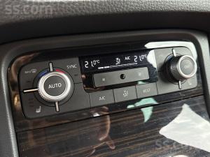 Pelēks Volkswagen Touareg 2016 Liepāja, ar dzinēja tilpumu 3.00 L un nobraukumu 181 tūkst. km par 18500 €, foto 25 vietnē AUTOMOTO.COM.LV