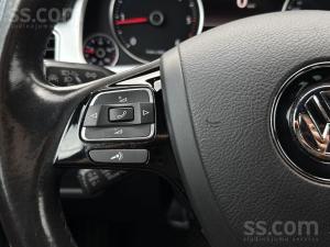 Pelēks Volkswagen Touareg 2016 Liepāja, ar dzinēja tilpumu 3.00 L un nobraukumu 181 tūkst. km par 18500 €, foto 29 vietnē AUTOMOTO.COM.LV